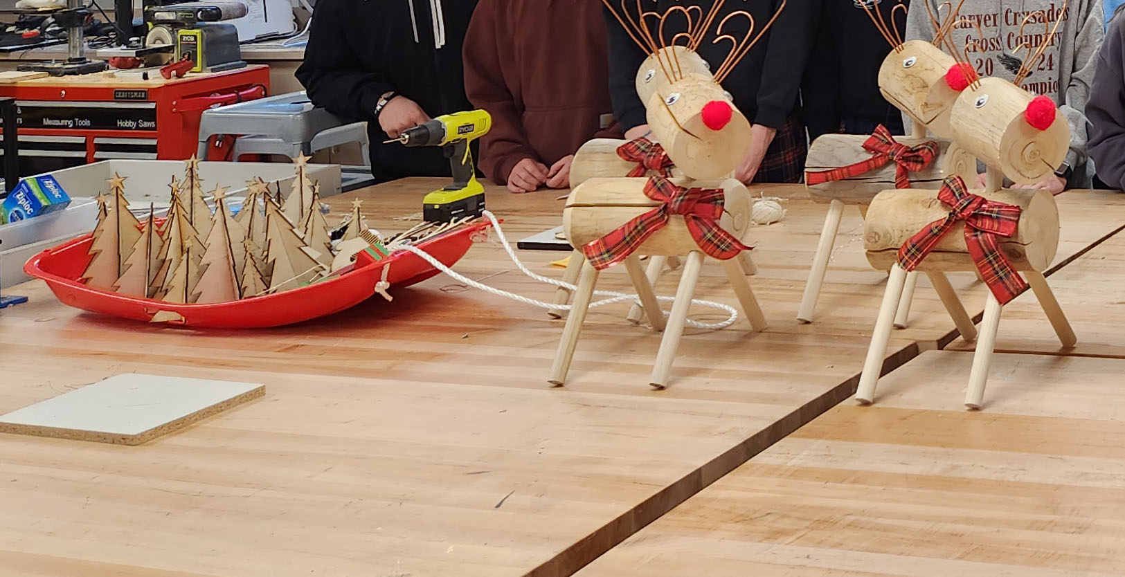 METCapstone2024Holiday (1) | Carver Public Schools